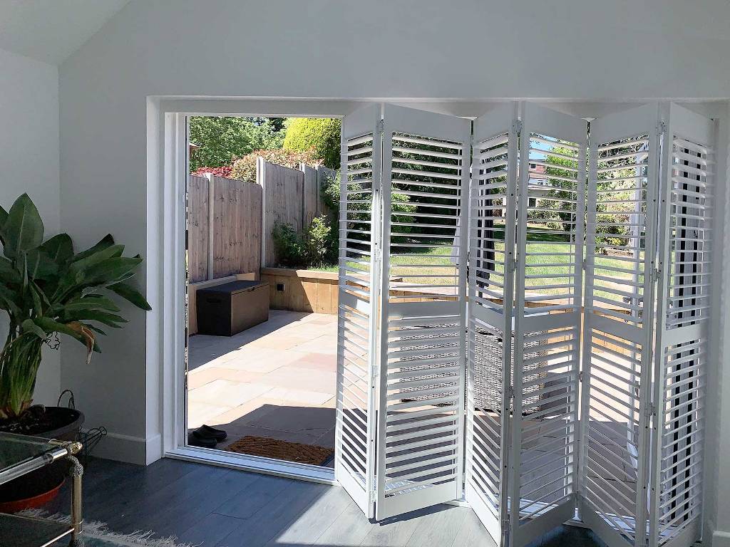 Transform Your Living Space with Elegant Plantation Shutters - RichardGuilBault.com